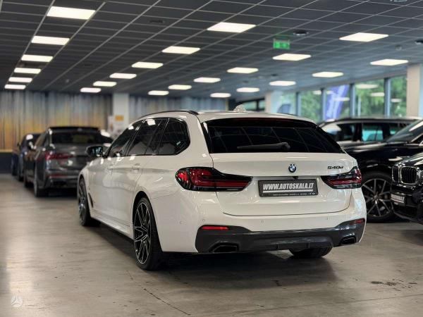 Balts BMW 520 2021 Klaipėda, ar dzinēja tilpumu 2.00 L un nobraukumu 267 tūkst. km par 23999 €, foto 3 vietnē AUTOMOTO.COM.LV