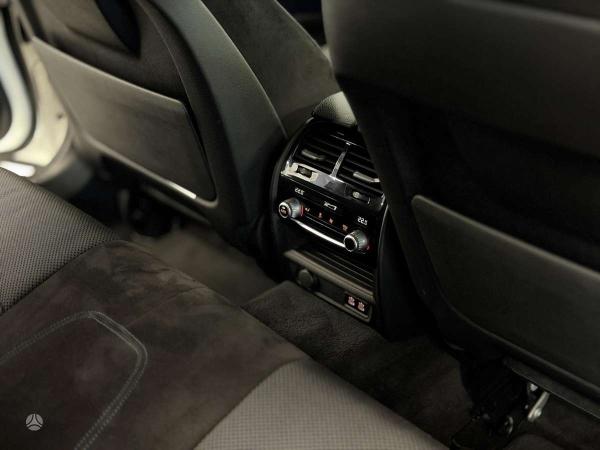 Balts BMW 520 2021 Klaipėda, ar dzinēja tilpumu 2.00 L un nobraukumu 267 tūkst. km par 23999 €, foto 6 vietnē AUTOMOTO.COM.LV