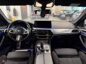 White BMW 520 2021 in Klaipeda, with an engine capacity of 2.00 L and mileage of 267 thousand km for 23999 €, photo 8 on AUTOMOTO.COM.LV