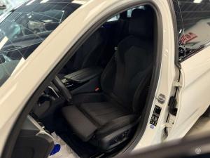 White BMW 520 2021 in Klaipeda, with an engine capacity of 2.00 L and mileage of 267 thousand km for 23999 €, photo 23 on AUTOMOTO.COM.LV