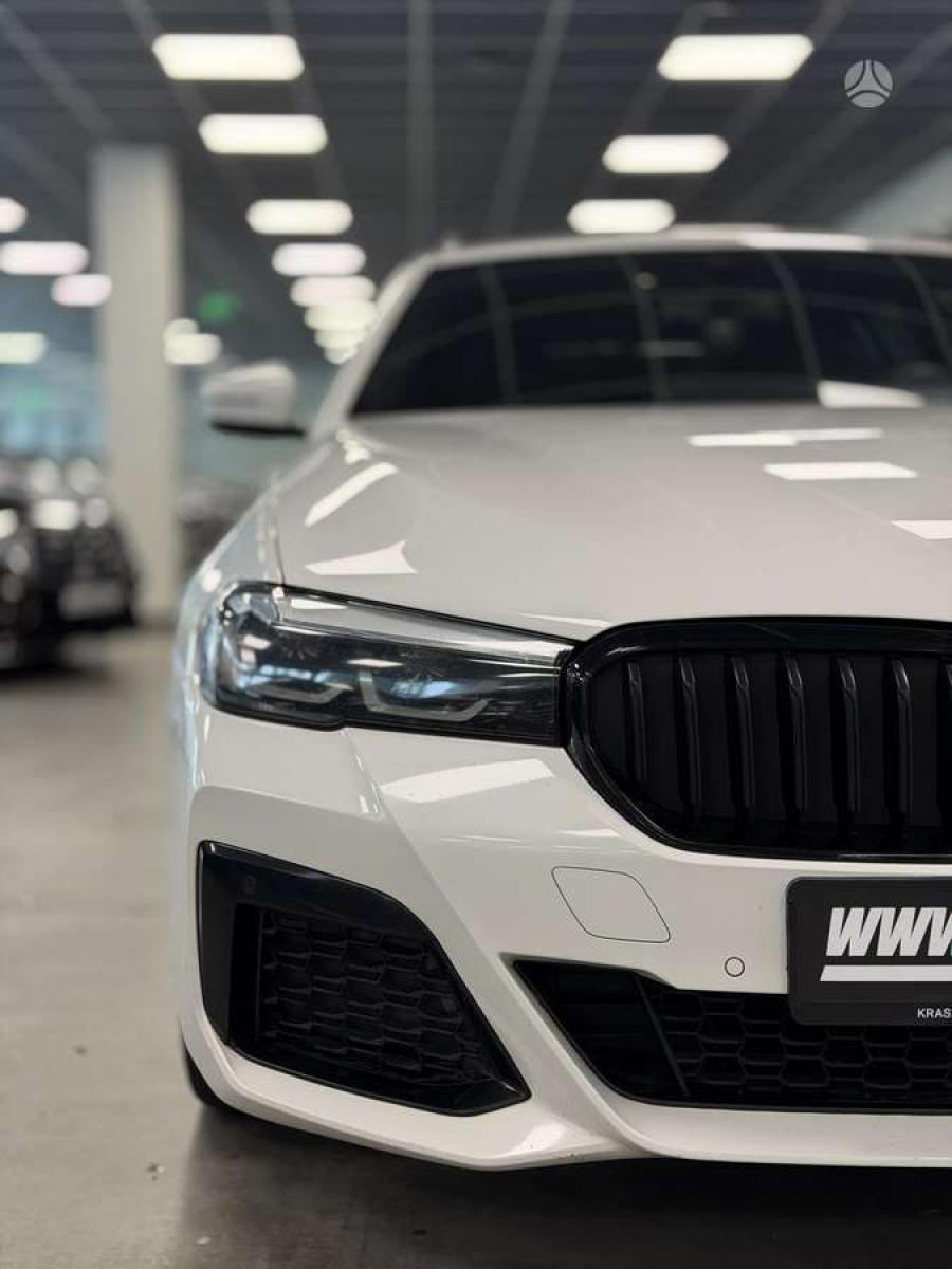 White BMW 520 2021 in Klaipeda, with an engine capacity of 2.00 L and mileage of 267 thousand km for 23999 €, photo 38 on AUTOMOTO.COM.LV