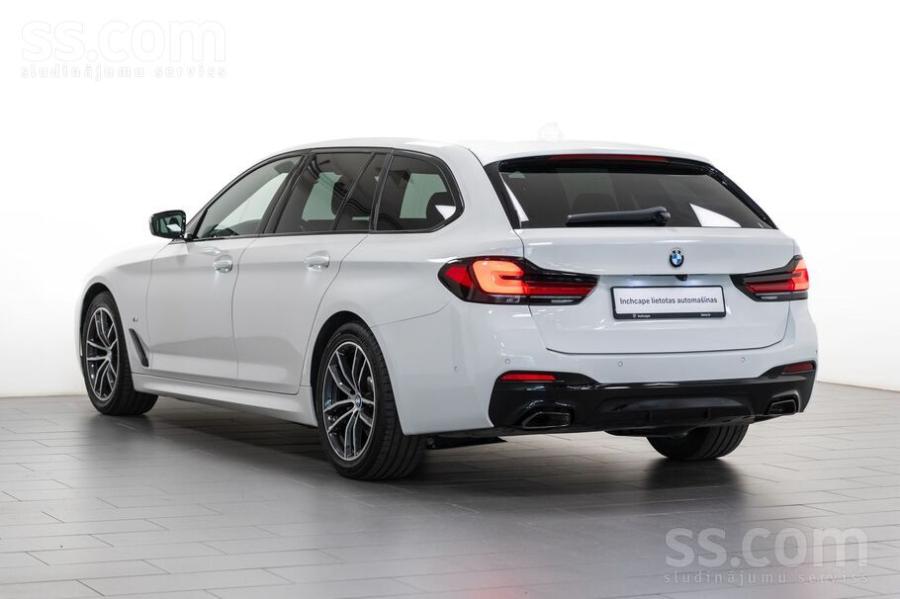 Balts BMW 520 2021 Rīga, ar dzinēja tilpumu 2.00 L un nobraukumu 111 tūkst. km par 31500 €, foto 4 vietnē AUTOMOTO.COM.LV