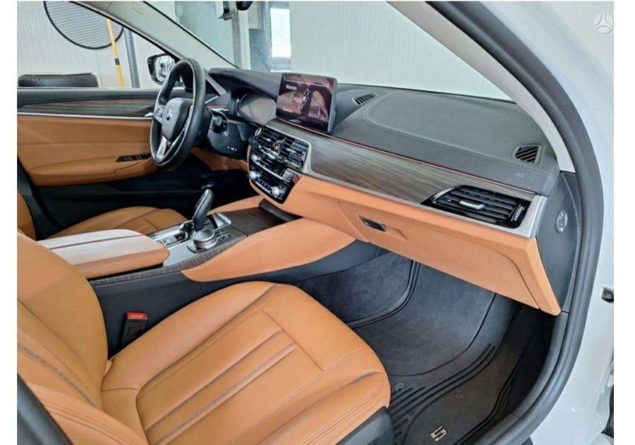 Белый БМВ 520 2021 в Радвилишкис, объемом двигателя 2.00 л и пробегом 183 тыс. км за 21600 €, фото 4 на AUTOMOTO.COM.LV
