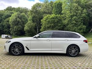 White BMW 520 2021 in Klaipeda, with an engine capacity of 2.00 L and mileage of 219 thousand km for 26500 €, photo 3 on AUTOMOTO.COM.LV