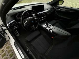 White BMW 520 2021 in Klaipeda, with an engine capacity of 2.00 L and mileage of 219 thousand km for 26500 €, photo 14 on AUTOMOTO.COM.LV