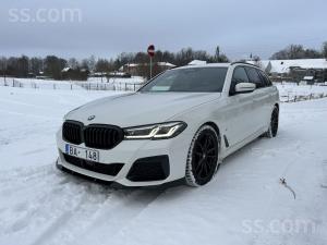 Balts BMW 520 2022 Valmiera, ar dzinēja tilpumu 2.00 L un nobraukumu 161 tūkst. km par 30900 €, foto  vietnē AUTOMOTO.COM.LV
