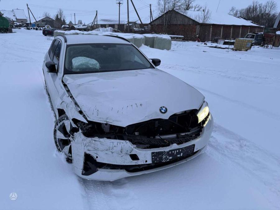 White BMW 520 2022 in Birzai, with an engine capacity of 2.00 L and mileage of 78 thousand km for 17500 €, photo 1 on AUTOMOTO.COM.LV
