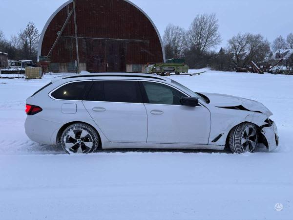 Белый БМВ 520 2022 в Биржай, объемом двигателя 2.00 л и пробегом 78 тыс. км за 17500 €, фото 8 на AUTOMOTO.COM.LV