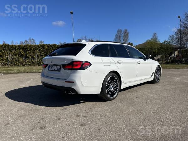 Balts BMW 520 2022 Rīga, ar dzinēja tilpumu 2.00 L un nobraukumu 127 tūkst. km par 31000 €, foto 7 vietnē AUTOMOTO.COM.LV