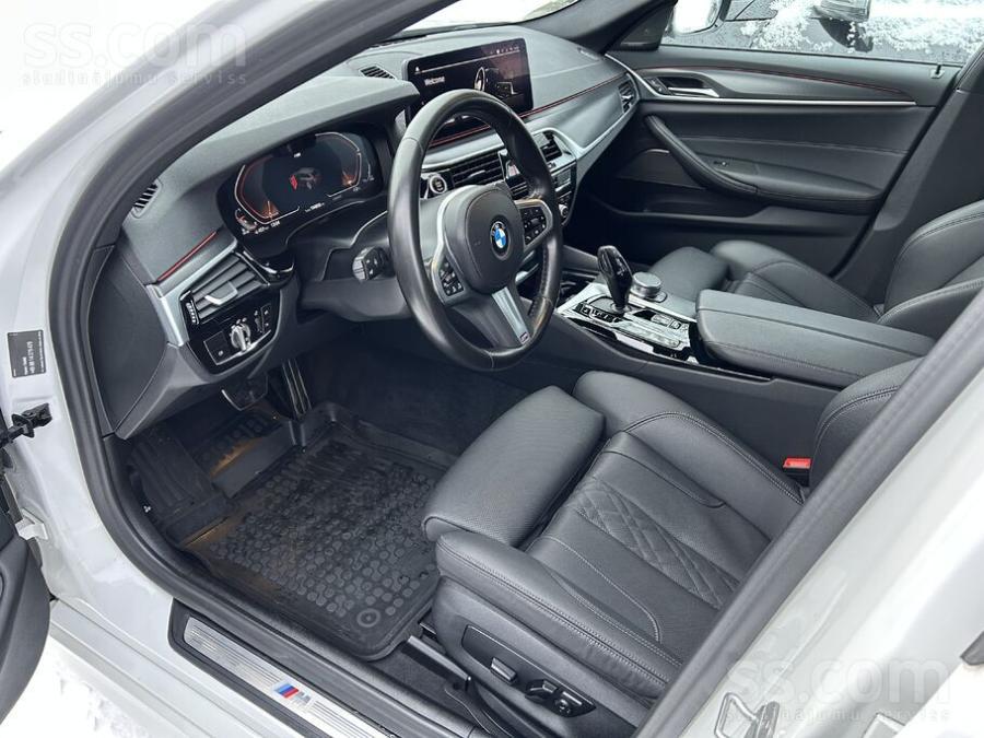 White BMW 520 2022 in Valmiera, with an engine capacity of 2.00 L and mileage of 161 thousand km for 30900 €, photo 9 on AUTOMOTO.COM.LV