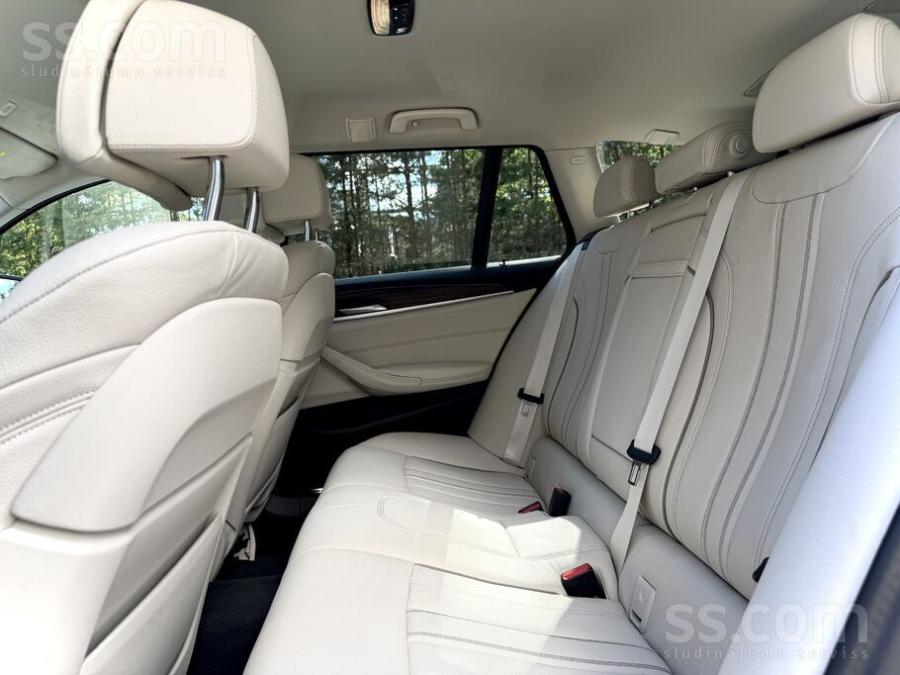 Balts BMW 520 2023 Rīga, ar dzinēja tilpumu 2.00 L un nobraukumu 250 tūkst. km par 21999 €, foto 14 vietnē AUTOMOTO.COM.LV