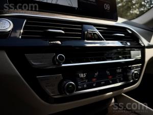 Balts BMW 520 2023 Rīga, ar dzinēja tilpumu 2.00 L un nobraukumu 250 tūkst. km par 21999 €, foto 16 vietnē AUTOMOTO.COM.LV