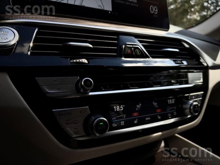 Balts BMW 520 2023 Rīga, ar dzinēja tilpumu 2.00 L un nobraukumu 250 tūkst. km par 21999 €, foto 16 vietnē AUTOMOTO.COM.LV