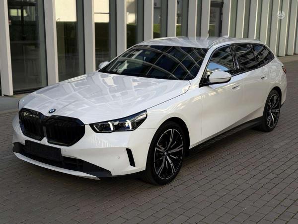 БМВ 520 2024 в Вильнюс на AUTOMOTO.COM.LV Белый БМВ 520 2024 в Вильнюс, объемом двигателя 2.00 л и пробегом 49 тыс. км за 36999 €, фото 1 на AUTOMOTO.COM.LV