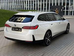 Balts BMW 520 2024 Viļņa, ar dzinēja tilpumu 2.00 L un nobraukumu 49 tūkst. km par 36999 €, foto 5 vietnē AUTOMOTO.COM.LV