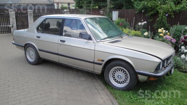Yellow BMW 520 1985 in Riga, with an engine capacity of 2.00 L and mileage of 255 thousand km for 4000 €, photo 3 on AUTOMOTO.COM.LV