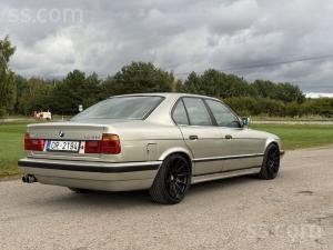 Dzeltens BMW 520 1988 Liepāja, ar dzinēja tilpumu 2.00 L un nobraukumu 175 tūkst. km par 4600 €, foto 3 vietnē AUTOMOTO.COM.LV