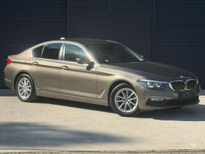 Yellow BMW 520 2017 in Utena, with an engine capacity of 2.00 L and mileage of 330 thousand km for 14300 €, photo 9 on AUTOMOTO.COM.LV