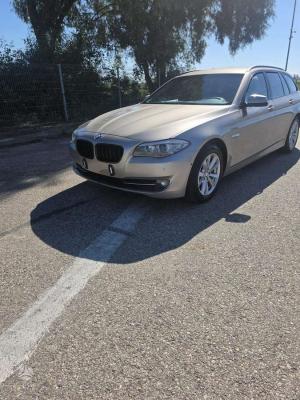 Yellow BMW 520 2011 in Marijampole, with an engine capacity of 2.00 L and mileage of 274 thousand km for 5650 €, photo 4 on AUTOMOTO.COM.LV