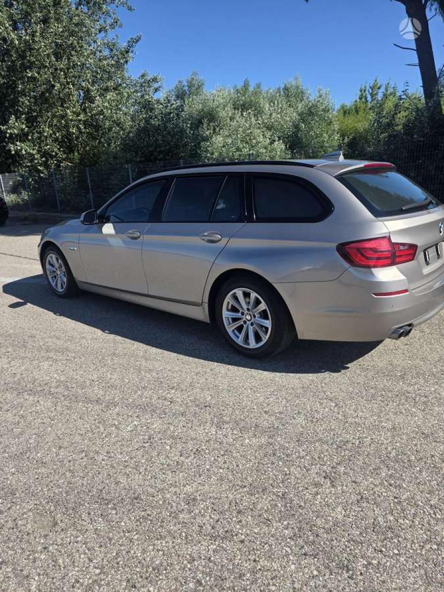 Yellow BMW 520 2011 in Marijampole, with an engine capacity of 2.00 L and mileage of 274 thousand km for 5650 €, photo 8 on AUTOMOTO.COM.LV