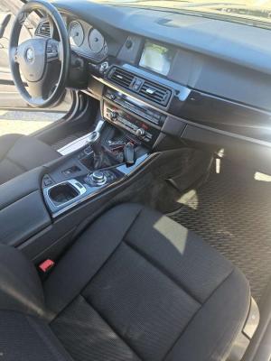 Yellow BMW 520 2011 in Marijampole, with an engine capacity of 2.00 L and mileage of 274 thousand km for 5650 €, photo 14 on AUTOMOTO.COM.LV