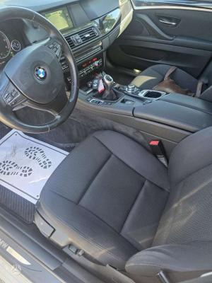 Yellow BMW 520 2011 in Marijampole, with an engine capacity of 2.00 L and mileage of 274 thousand km for 5650 €, photo 17 on AUTOMOTO.COM.LV