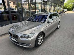Dzeltens BMW 520 2011 Kauņa, ar dzinēja tilpumu 2.00 L un nobraukumu 350 tūkst. km par 5850 €, foto  vietnē AUTOMOTO.COM.LV