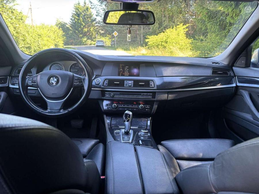 Yellow BMW 520 2012 in Klaipeda, with an engine capacity of 2.00 L and mileage of 312 thousand km for 6800 €, photo 11 on AUTOMOTO.COM.LV