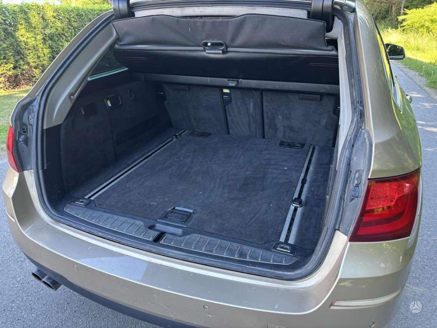 Yellow BMW 520 2012 in Klaipeda, with an engine capacity of 2.00 L and mileage of 312 thousand km for 6800 €, photo 14 on AUTOMOTO.COM.LV