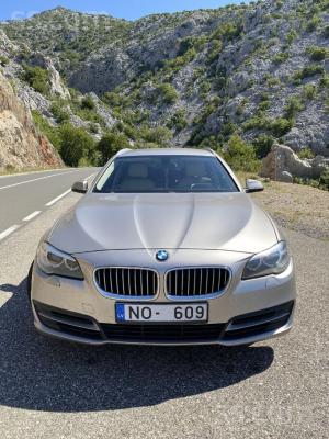 Yellow BMW 520 2013 in Riga, with an engine capacity of 2.00 L and mileage of 245 thousand km for 7500 €, photo 3 on AUTOMOTO.COM.LV