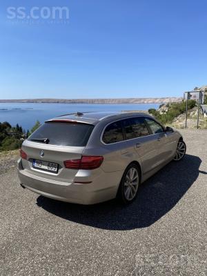 Yellow BMW 520 2013 in Riga, with an engine capacity of 2.00 L and mileage of 245 thousand km for 7500 €, photo 4 on AUTOMOTO.COM.LV