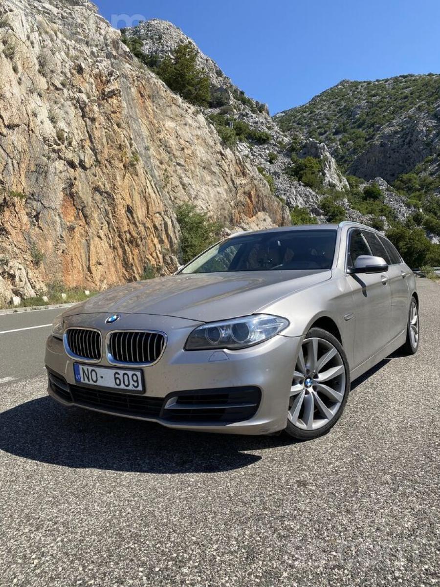 Yellow BMW 520 2013 in Riga, with an engine capacity of 2.00 L and mileage of 245 thousand km for 7500 €, photo 6 on AUTOMOTO.COM.LV