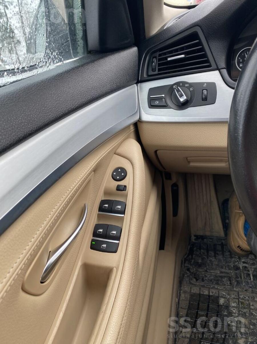 Yellow BMW 520 2013 in Riga, with an engine capacity of 2.00 L and mileage of 245 thousand km for 7500 €, photo 8 on AUTOMOTO.COM.LV