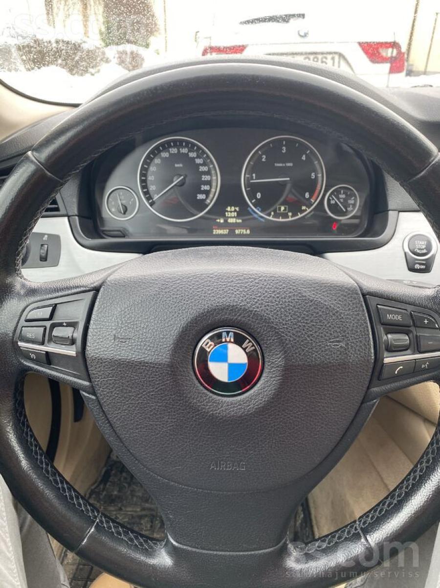 Yellow BMW 520 2013 in Riga, with an engine capacity of 2.00 L and mileage of 245 thousand km for 7500 €, photo 9 on AUTOMOTO.COM.LV