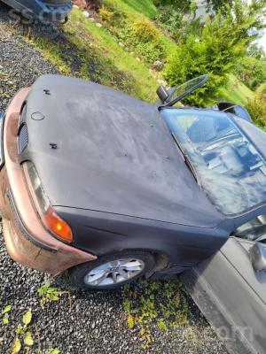 Melns BMW 523 1996 Rīga, ar dzinēja tilpumu 2.50 L un nobraukumu 420 tūkst. km par 900 €, foto 3 vietnē AUTOMOTO.COM.LV