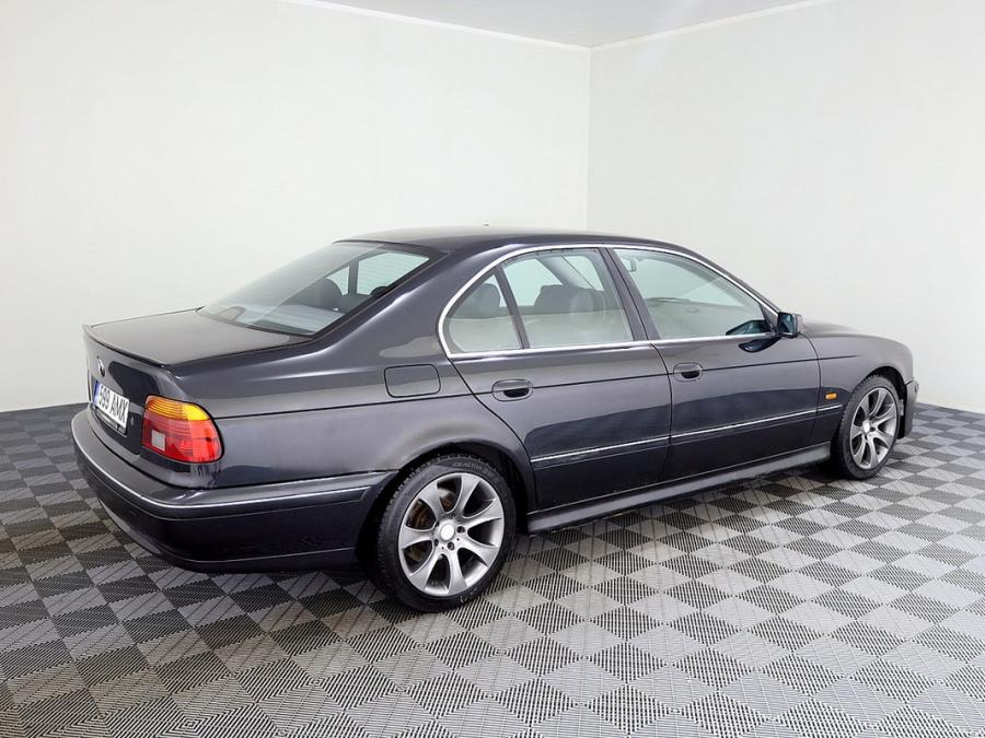 Melns BMW 523 1998 Tallina, ar dzinēja tilpumu 2.50 L un nobraukumu 496 tūkst. km par 1199 €, foto 13 vietnē AUTOMOTO.COM.LV