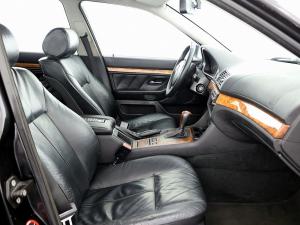 Melns BMW 523 1998 Tallina, ar dzinēja tilpumu 2.50 L un nobraukumu 496 tūkst. km par 1199 €, foto 16 vietnē AUTOMOTO.COM.LV