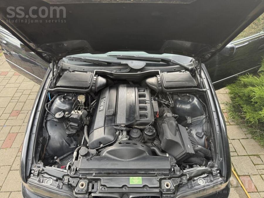 Melns BMW 523 1999 Rīga, ar dzinēja tilpumu 2.50 L un nobraukumu 347 tūkst. km par 2999 €, foto 12 vietnē AUTOMOTO.COM.LV