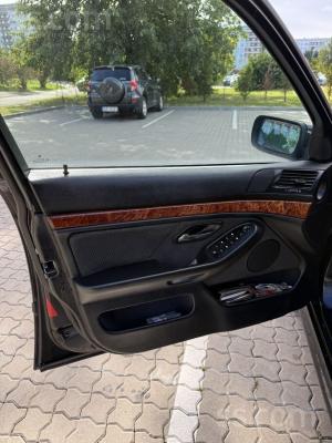 Melns BMW 523 1999 Rīga, ar dzinēja tilpumu 2.50 L un nobraukumu 347 tūkst. km par 2999 €, foto 20 vietnē AUTOMOTO.COM.LV