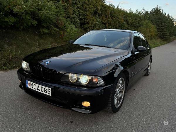Black BMW 523 1999 in Vilnius, with an engine capacity of 2.50 L and mileage of 209 thousand km for 2450 €, photo 4 on AUTOMOTO.COM.LV