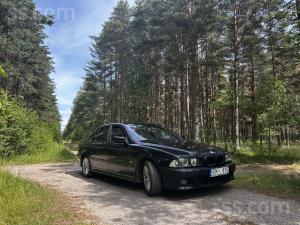 Melns BMW 523 2000 Liepāja, ar dzinēja tilpumu 2.50 L un nobraukumu 283 tūkst. km par 2400 €, foto 2 vietnē AUTOMOTO.COM.LV