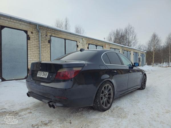 Melns BMW 523 2006 Radviliškis, ar dzinēja tilpumu 2.50 L un nobraukumu 320 tūkst. km par 2700 €, foto 3 vietnē AUTOMOTO.COM.LV