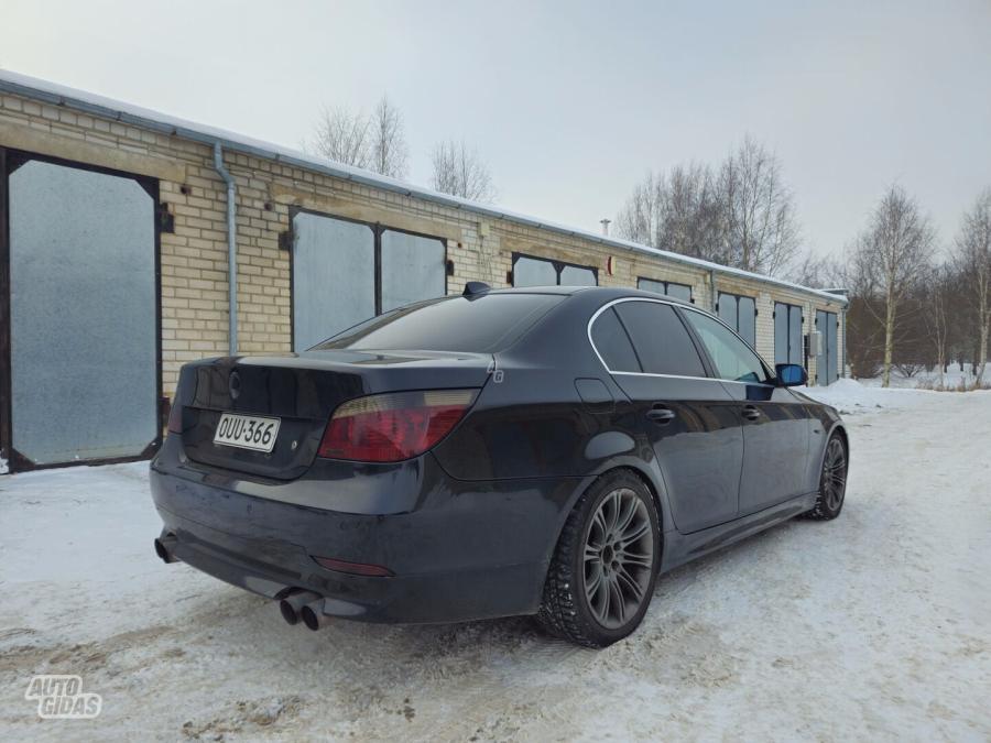 Black BMW 523 2006 in Radviliskis, with an engine capacity of 2.50 L and mileage of 320 thousand km for 2700 €, photo 3 on AUTOMOTO.COM.LV