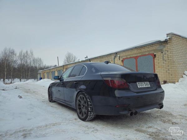 Melns BMW 523 2006 Radviliškis, ar dzinēja tilpumu 2.50 L un nobraukumu 320 tūkst. km par 2700 €, foto 4 vietnē AUTOMOTO.COM.LV