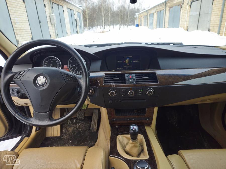 Black BMW 523 2006 in Radviliskis, with an engine capacity of 2.50 L and mileage of 320 thousand km for 2700 €, photo 9 on AUTOMOTO.COM.LV