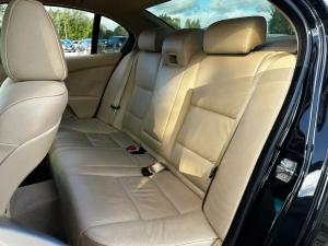 Black BMW 523 2006 in Jelgava, with an engine capacity of 2.50 L and mileage of 332 thousand km for 3700 €, photo 15 on AUTOMOTO.COM.LV