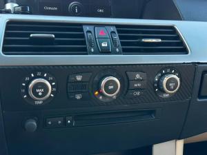 Black BMW 523 2006 in Jelgava, with an engine capacity of 2.50 L and mileage of 332 thousand km for 3700 €, photo 21 on AUTOMOTO.COM.LV