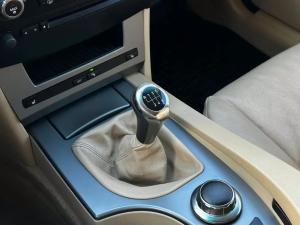 Black BMW 523 2006 in Jelgava, with an engine capacity of 2.50 L and mileage of 332 thousand km for 3700 €, photo 22 on AUTOMOTO.COM.LV