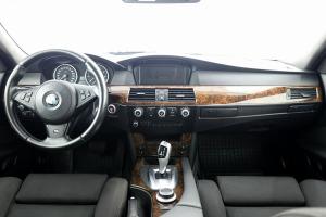 Melns BMW 523 2007 Tallina, ar dzinēja tilpumu 2.50 L un nobraukumu 345 tūkst. km par 3999 €, foto 5 vietnē AUTOMOTO.COM.LV