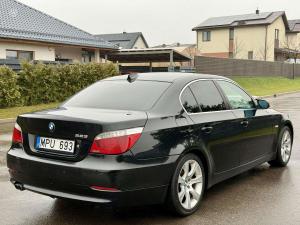 Black BMW 523 2007 in Vilnius, with an engine capacity of 2.50 L and mileage of 320 thousand km for 2200 €, photo 3 on AUTOMOTO.COM.LV
